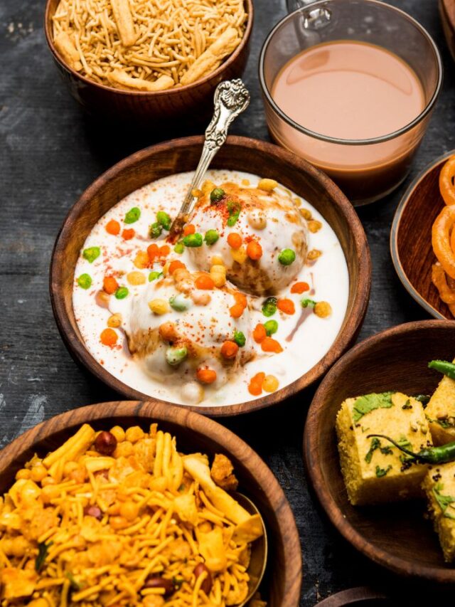 6 Classic Indian Snacks For Tea Time | GetDistributors