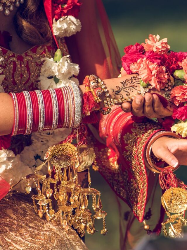 6 Trendy Bangles For Brides That Steals Everyone Heart | GetDistributors